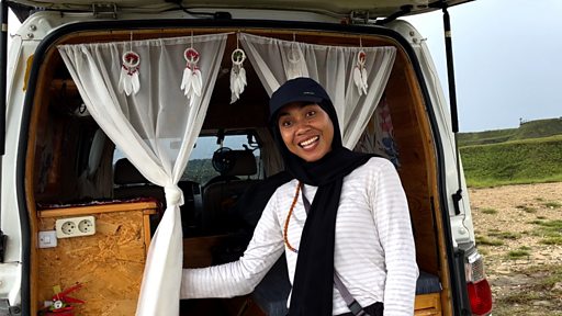 Hari Perempuan Internasional 2024: Kisah 'Mimi Campervan Girl ...