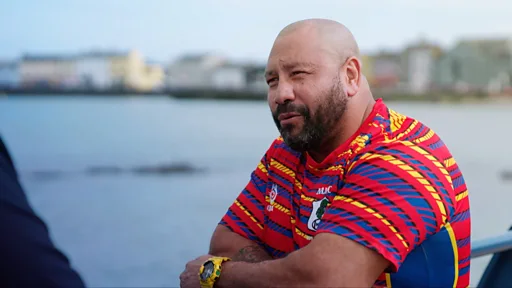 Climate change: Fijian living in NI describes home 'lost' to sea - BBC News