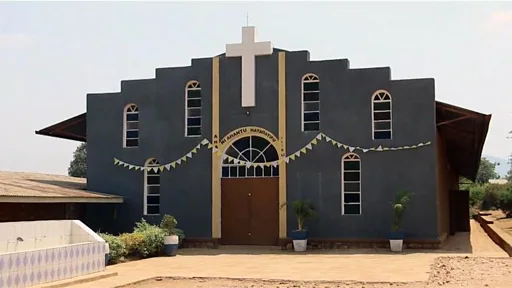 Imvo n'Imvano ku ifungwa ry'insengero mu Rwanda - BBC News Gahuza