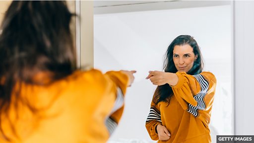 BBC Learning English - 你问我答 / Simulate and imitate 表示 “模仿” 的英语词汇