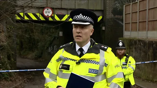 Leo Ross: Boy, 12, killed in Birmingham stabbing was 'adored' - BBC News