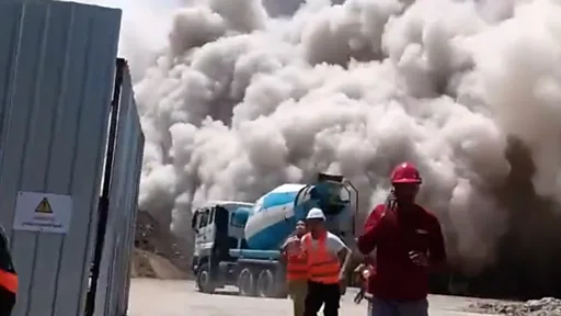 ミャンマーでM7.7の大地震、非常事態を宣言 隣国タイでもビル倒壊 - BBCニュース