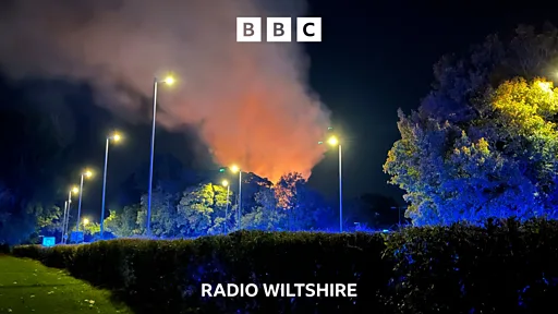 Swindon explosion: Crews remain at Groundwell Industrial Estate - BBC News