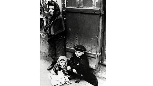 Genocide - The Holocaust - 3rd level History Revision - BBC Bitesize