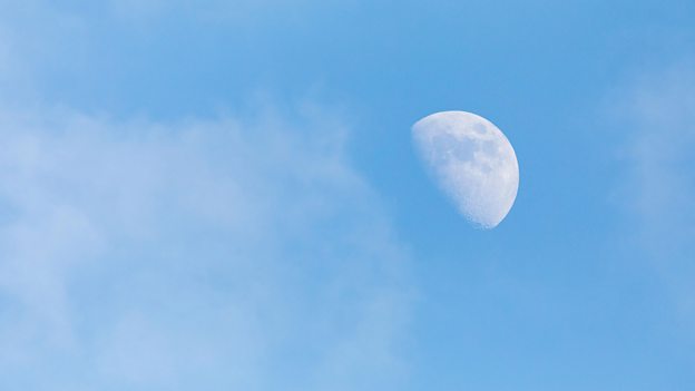 Why do we get day and night? - BBC Bitesize