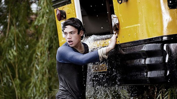 How the yellow school bus became a symbol of American life - BBC Bitesize