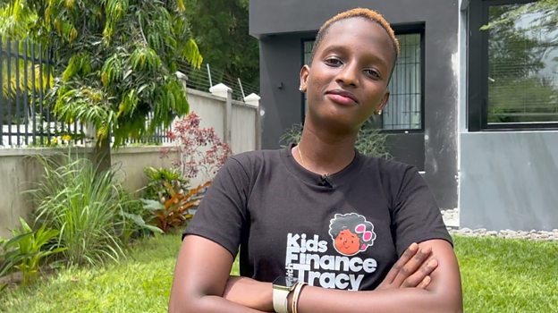 Msichana wa Tanzania mwenye mwenye umri wa miaka 13 mwenye utaalamu wa ...