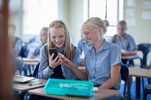 Mobile phone ban: Are they banned in your school? - BBC Bitesize