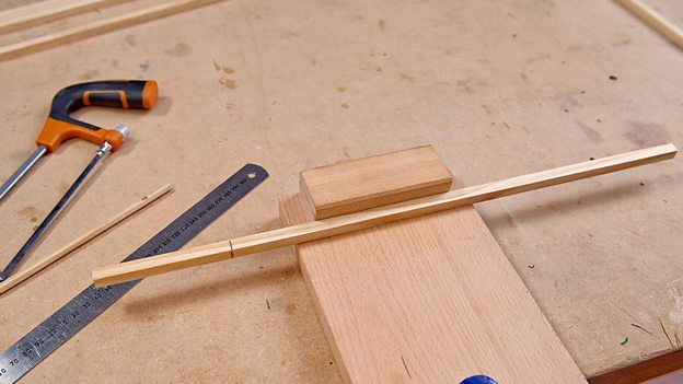 Cutting wood safely - BBC Bitesize