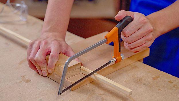 Cutting wood safely - BBC Bitesize