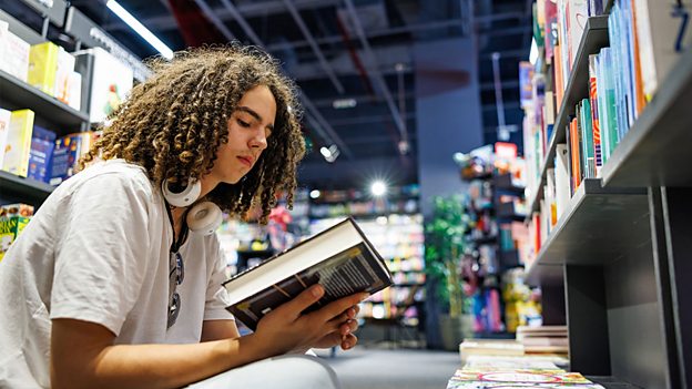 Talking about shops and shopping in French - BBC Bitesize