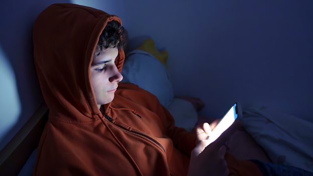 What is brain rot and what does brain rot mean? - BBC Bitesize