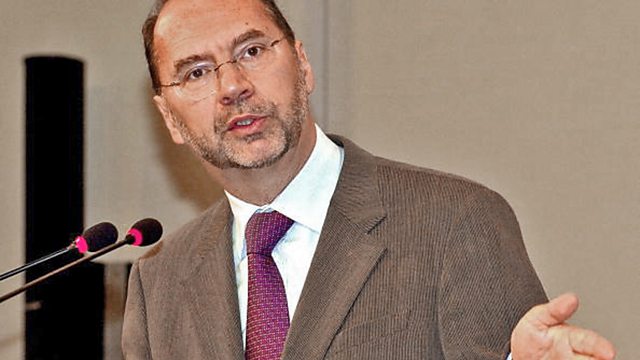 BBC World Service - The Forum, Viruses: in medicine, technology and in ...