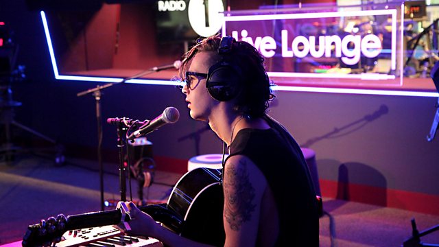 Live Lounge The 1975 - Radio 1 - BBC