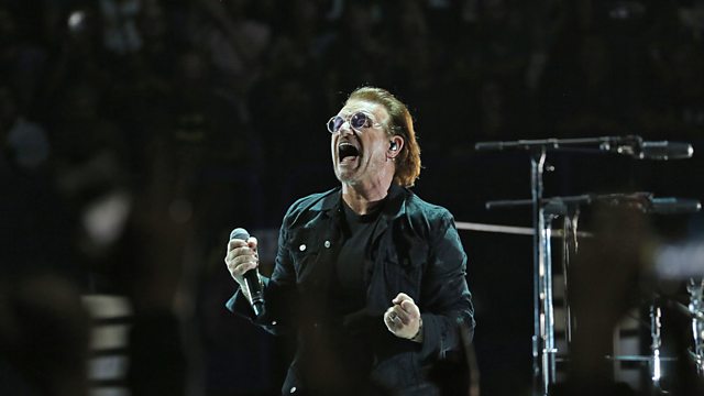 Stars pay tribute to dead cat - Music News LIVE - BBC