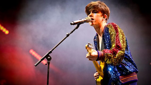 Videos - Declan McKenna - Glastonbury The Glastonbury Experience 2020 - BBC