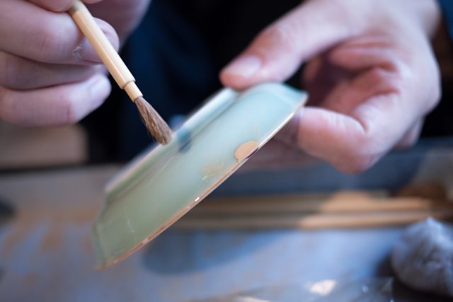 BBC Arts - Get Creative - Broken a pot? Copy the Japanese and fix it ...