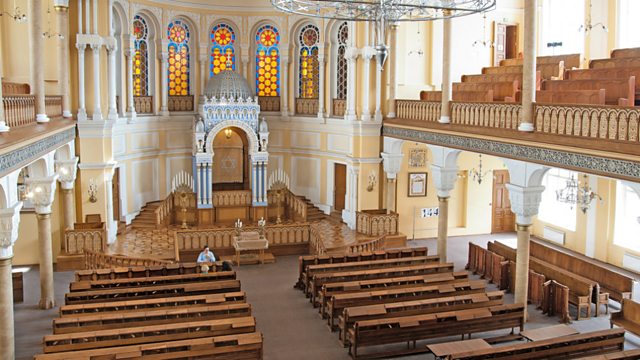The synagogue - Practices in Judaism - GCSE Religious Studies Revision ...
