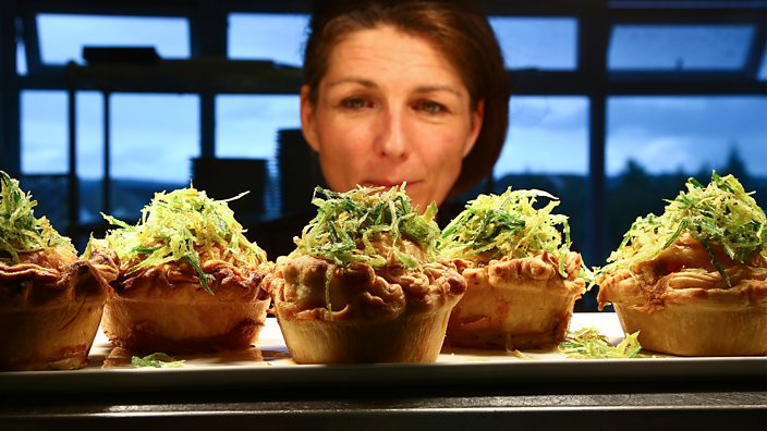 Can you guess which of these athletes are vegan? - BBC Three