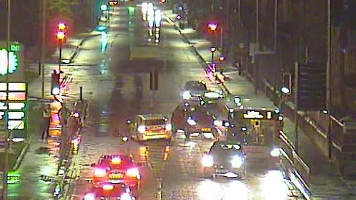 Perth police officer admits crashing patrol car into traffic lights ...