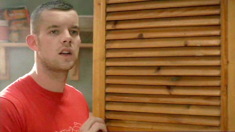 BBC Three - Him & Her, Series 3, The Ring