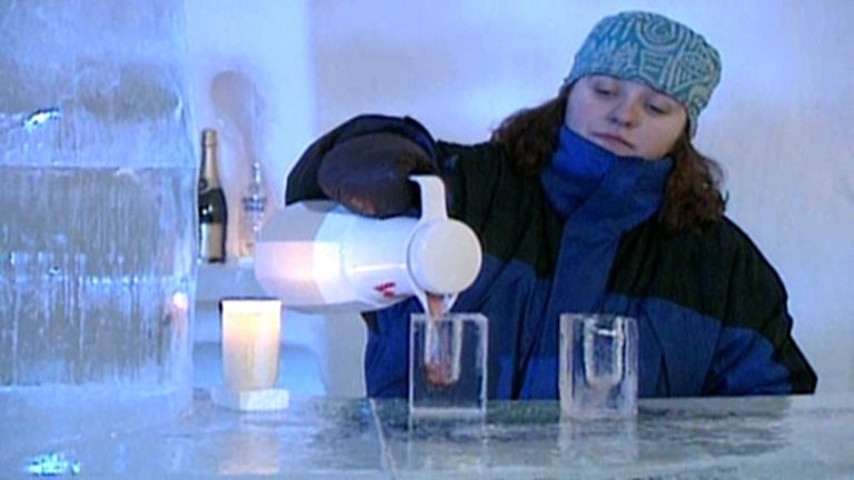 BBC Two - KS1 Science Clips, Sorting with Using Materials - Clips