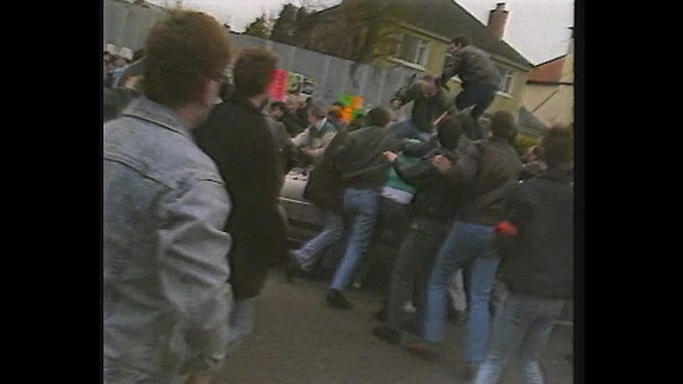 BBC News - BBC Nine O'Clock News, 19/03/1988, Corporals killed at IRA ...