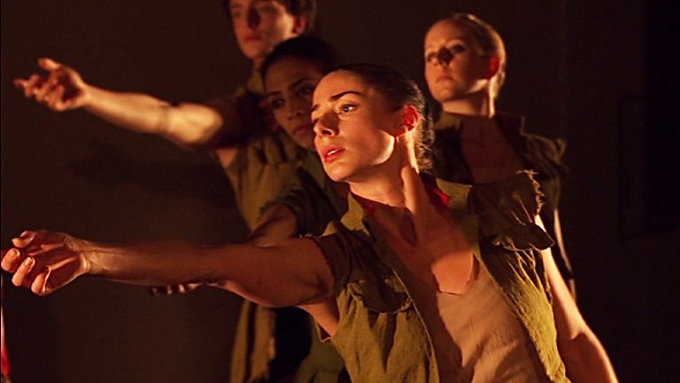 BBC Arts - BBC Arts - WW1-inspired dance at Imperial War Museum North