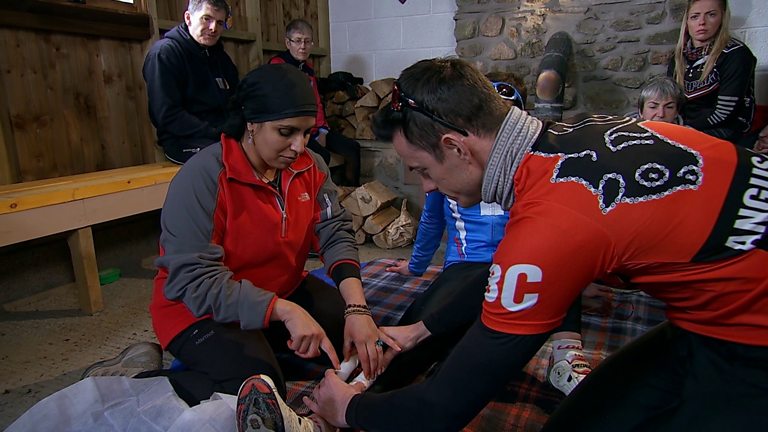 BBC Two - Trust Me, I'm a Doctor, Series 1 - What to do if someone ...