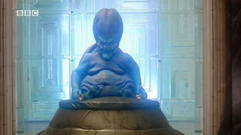 BBC One - Doctor Who (2005–2022), Series 1 - Lady Cassandra