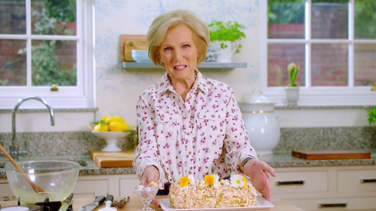 BBC Two - Mary Berry's Easter Feast, Episode 2, Lemon and Pistachio ...
