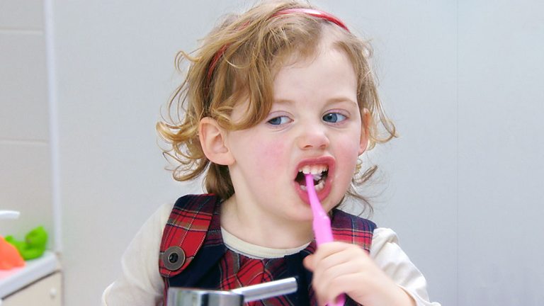 CBeebies Radio - Woolly And Tig