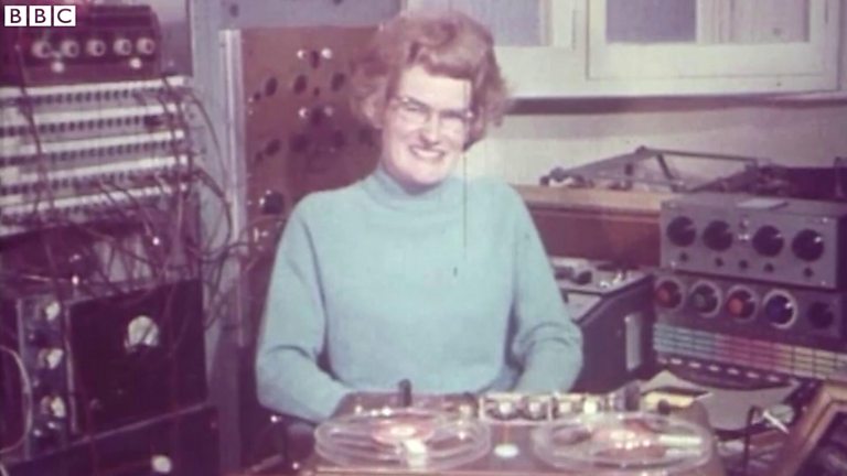 BBC - A tribute to the synth: how synthesisers revolutionised modern music