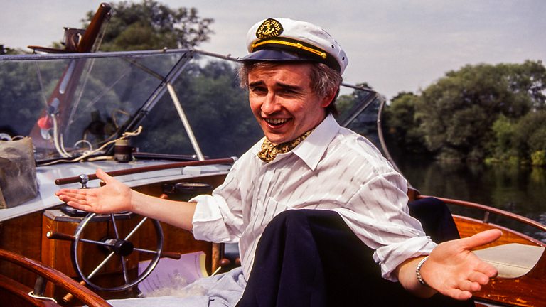 BBC Two - I'm Alan Partridge, Series 1, Watership Alan, The Falling Cow