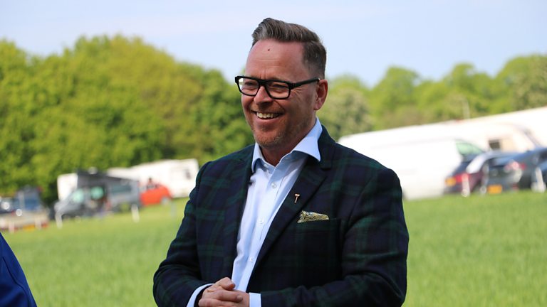 BBC One - Bargain Hunt - Tim Weeks