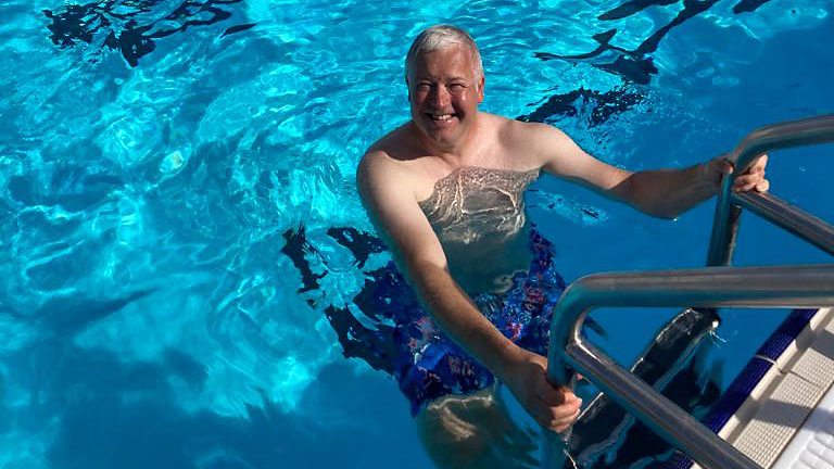 BBC One - Weatherman Walking