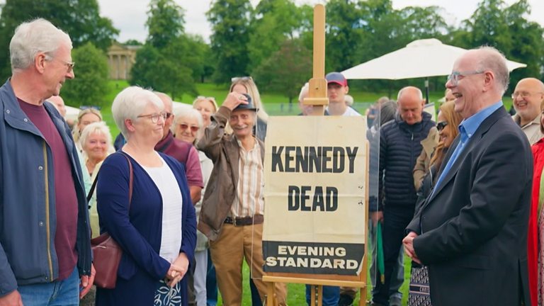 BBC One - Antiques Roadshow - Clive Farahar