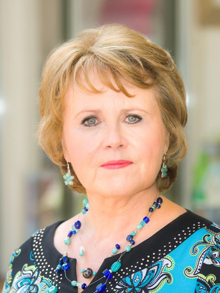 S4C - Pobol y Cwm - Diane Ashurst