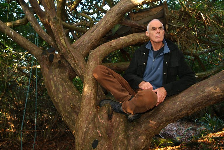 BBC Arts - BBC Arts - I walk the line: How Richard Long turns epic ...