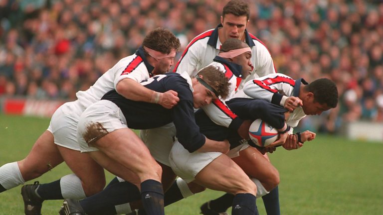 BBC - 15 memorable sporting moments from the 90s