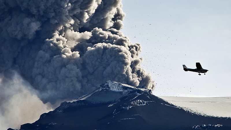 What happens when a volcano erupts? - BBC Bitesize