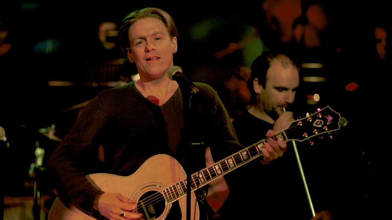 Things you didn’t know about the Official Singles Chart - BBC Bitesize