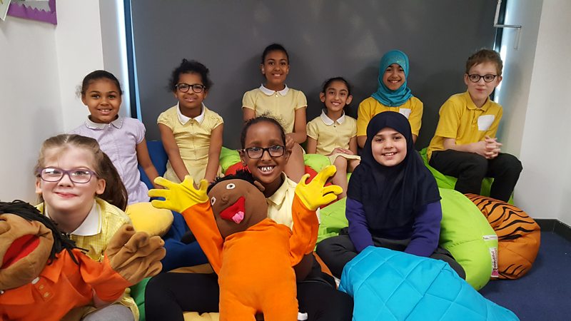 BSL: Newsround launches signed weekday bulletins - CBBC Newsround