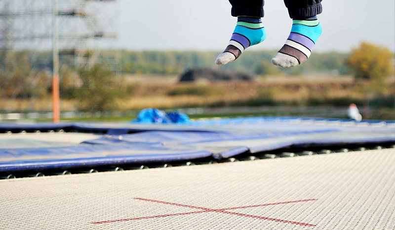 Trampolining - GCSE Physical Education - BBC Bitesize