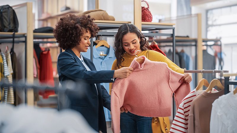 Talking about shops and shopping in French - BBC Bitesize