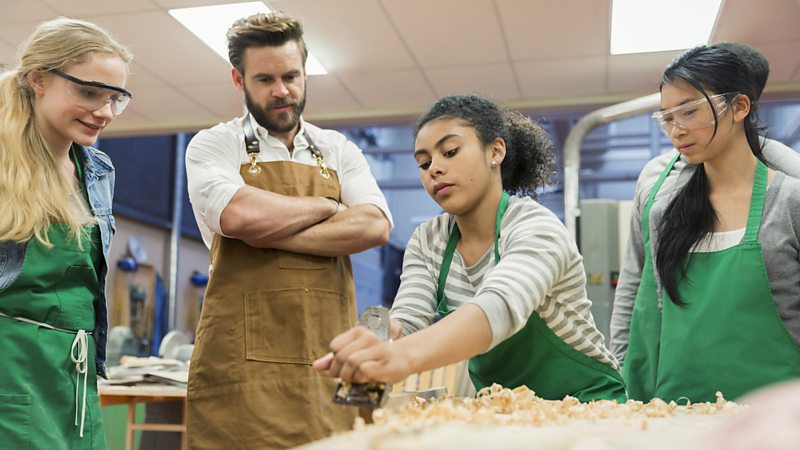 Help your teenager explore their job and career options - BBC Bitesize