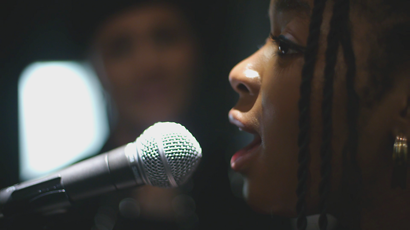 BBC Bitesize Guide to AI: How is AI transforming music production ...