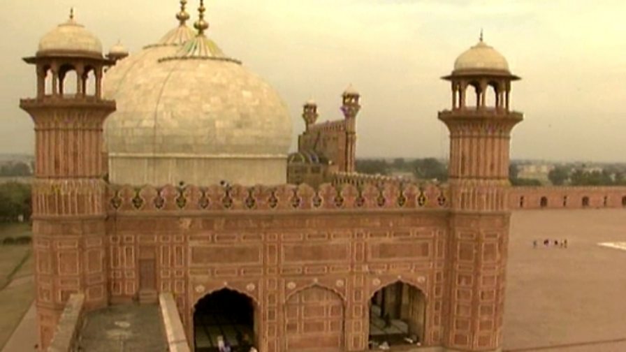 BBC Two - Belief File, Islam: Prayer, Salah - Muslim prayer