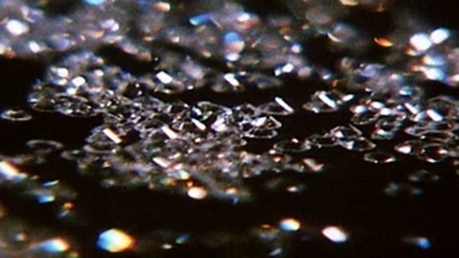 BBC Two - KS1 Science Clips, Sorting with Using Materials - Clips