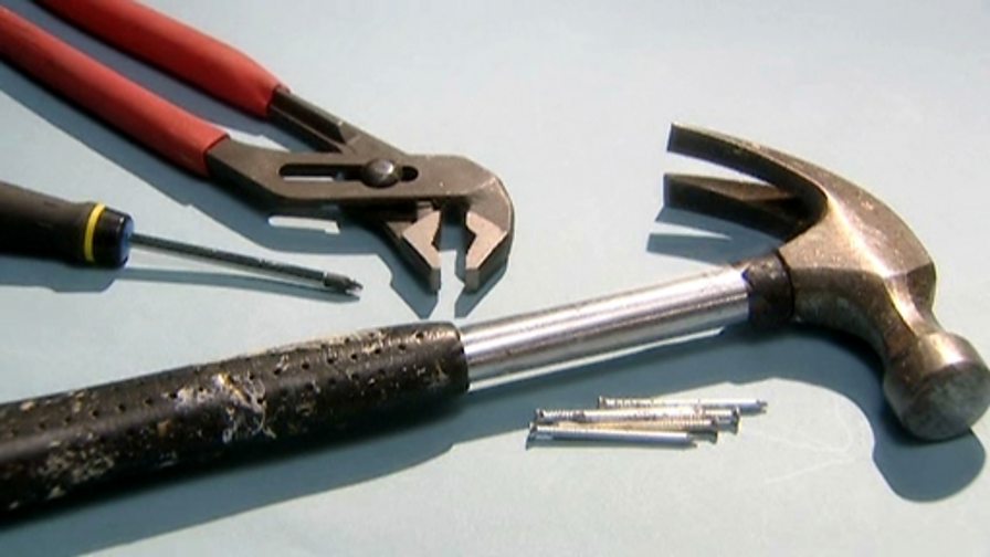 BBC Two - Science Clips, Characteristics of Materials, Product testing